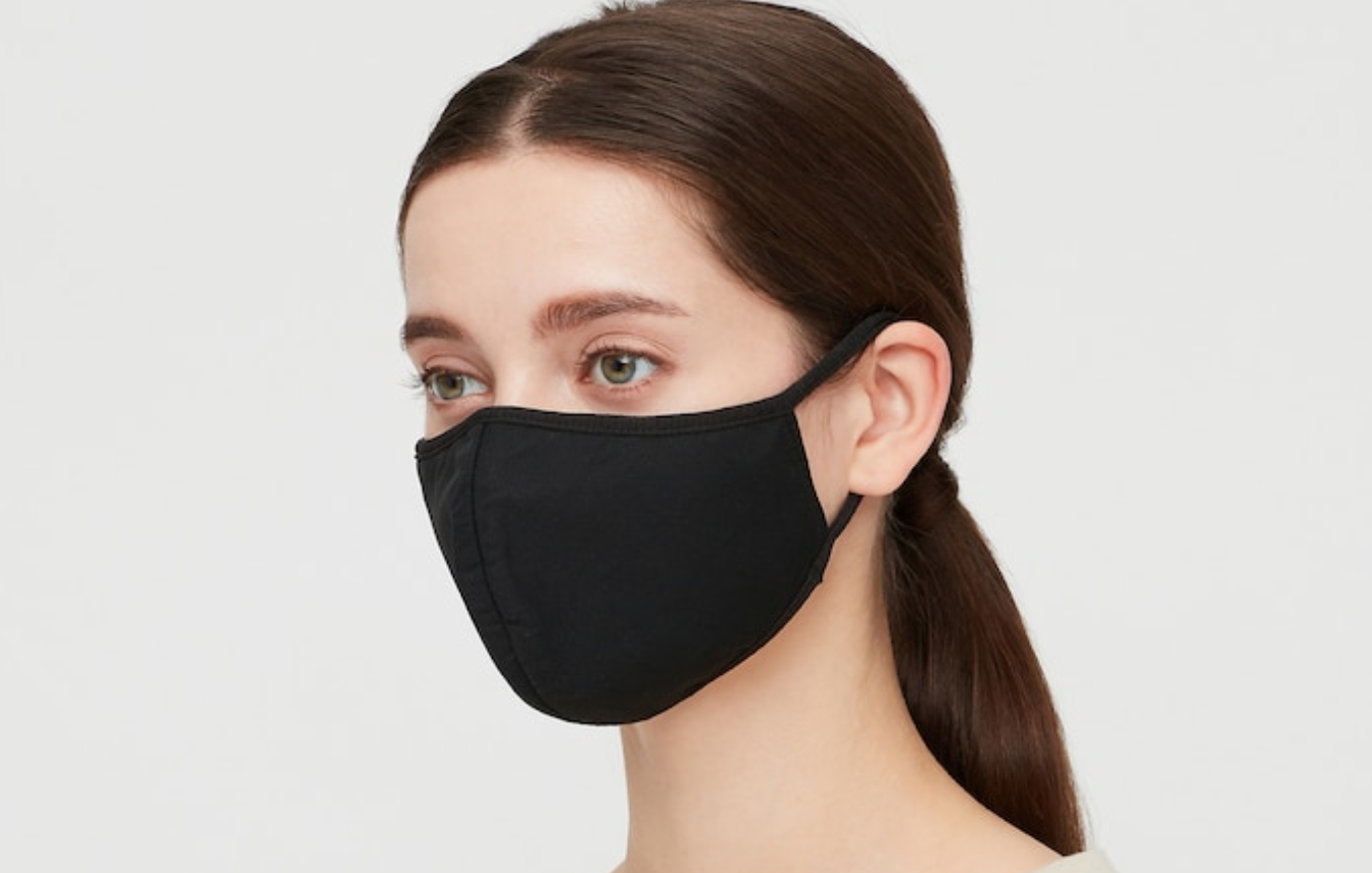 Uniqlo AIRism Face Mask: A Wedding Favor Your Guests Will Actually Use
